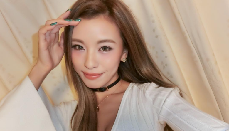 サイバージャパンこずえの年齢や身長は?カラコンや仕事も調査[楽屋裏RADIO] | トレンド美女